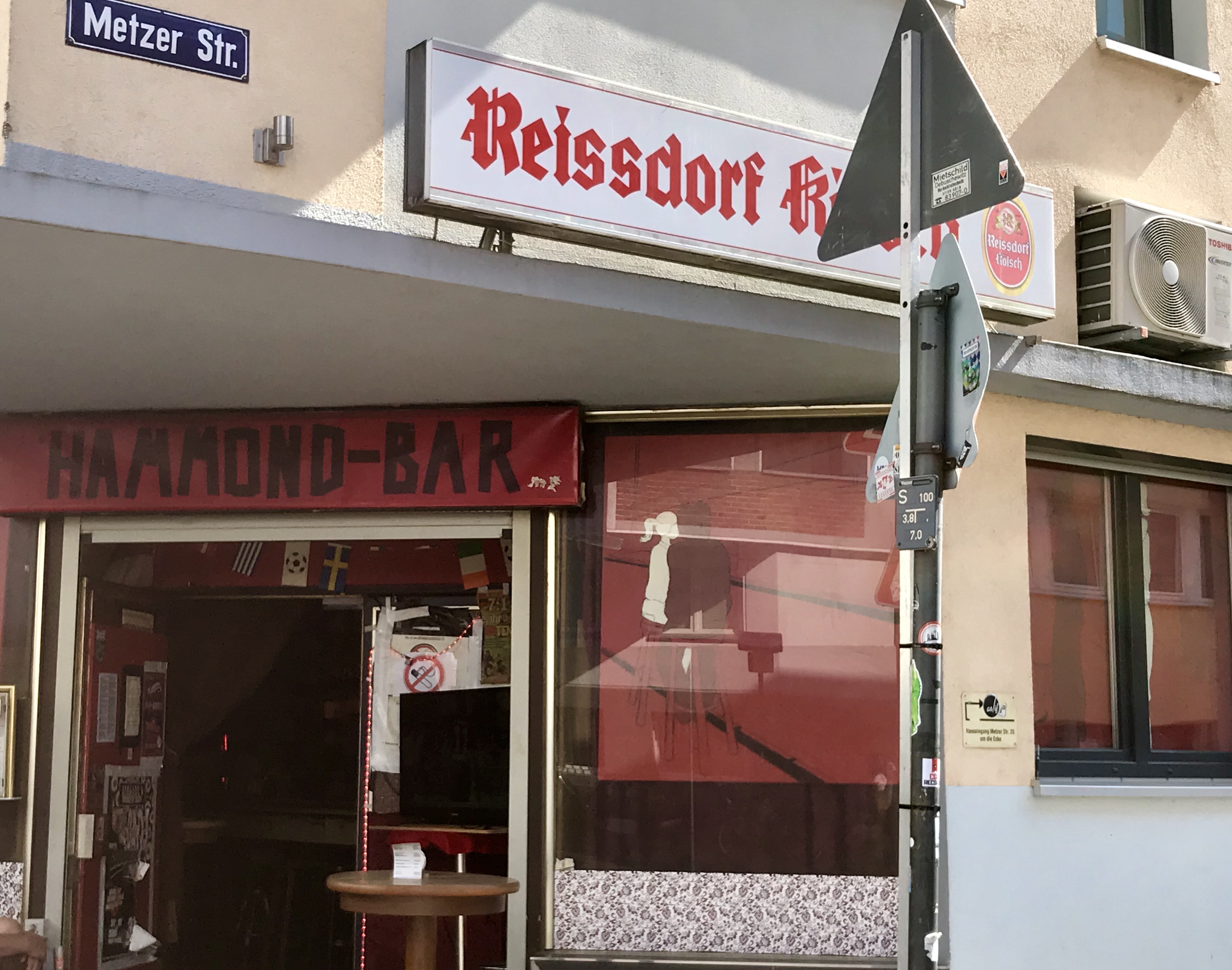 Tatort-Rudelgucken und FC-Spiele in der Hammond Bar | Mit Vergnügen Köln